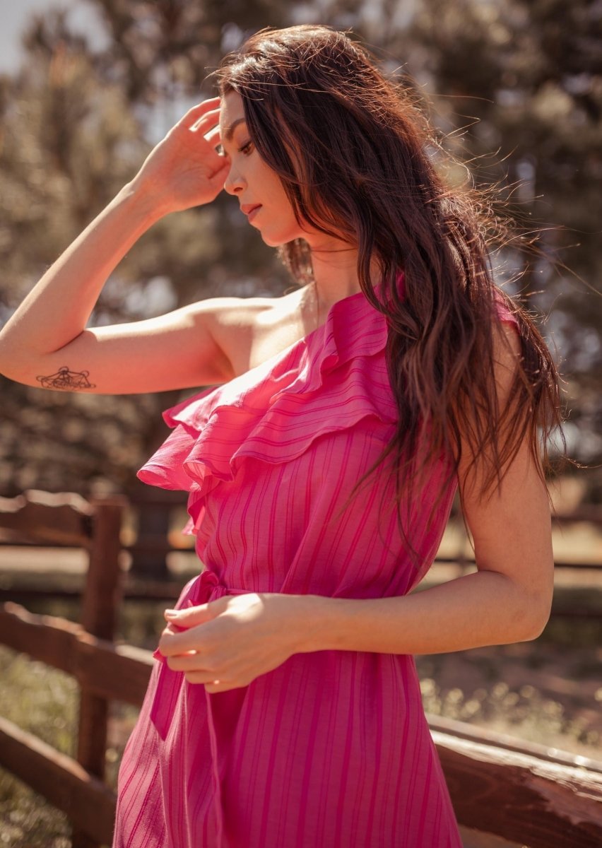 Sokha Banana Asymmetrical One Shoulder Midi Dress in Pink – Veneka